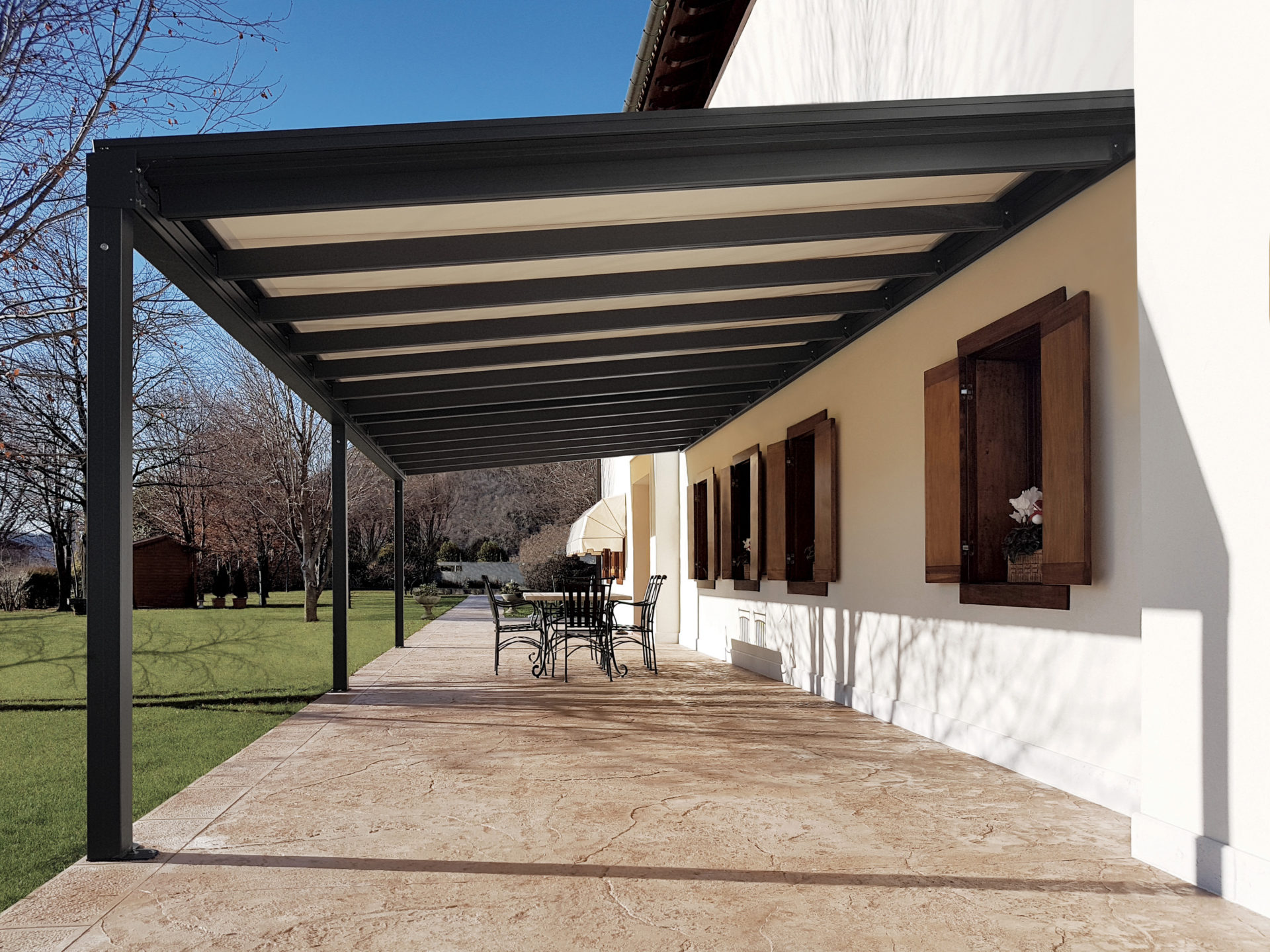 Il pergolato in alluminio: pratico, solido e versatile! | Fanani